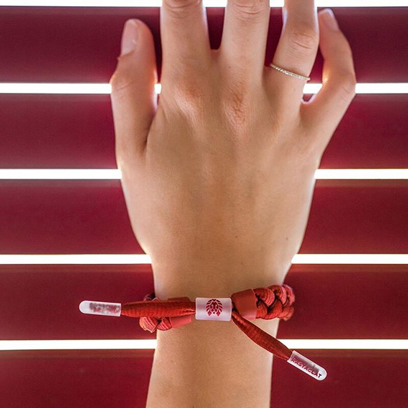 RASTACLAT สร้อยข้อมือสิงโตเล็กมุมมอง Series Red และ Black Gradient ...